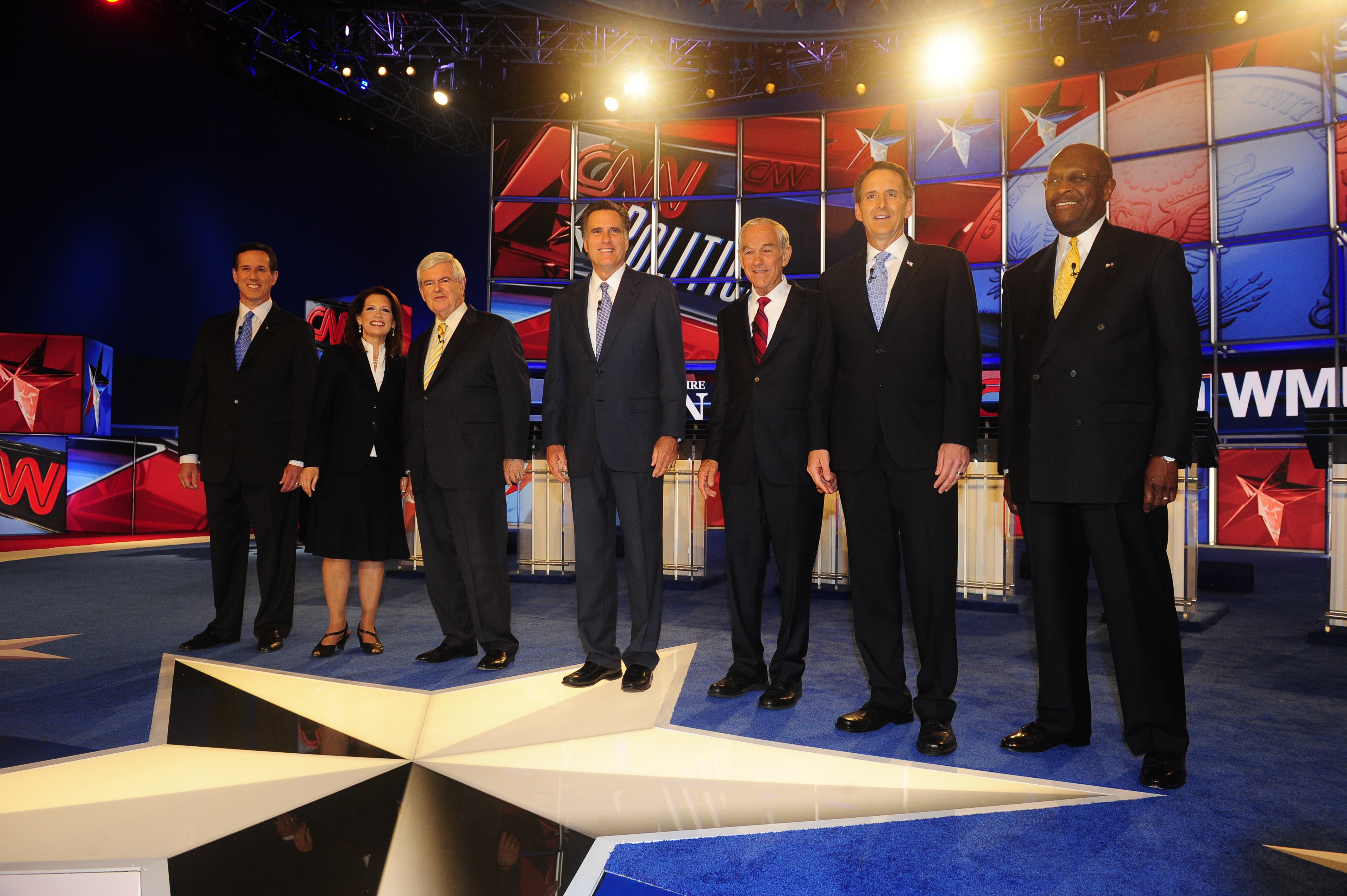 2012 presidential candidates get ahead by a hair